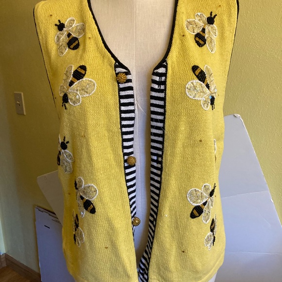 c.s.t. studio | Sweaters | Womens Bumblebee X Knit Beaded Vest | Poshmark